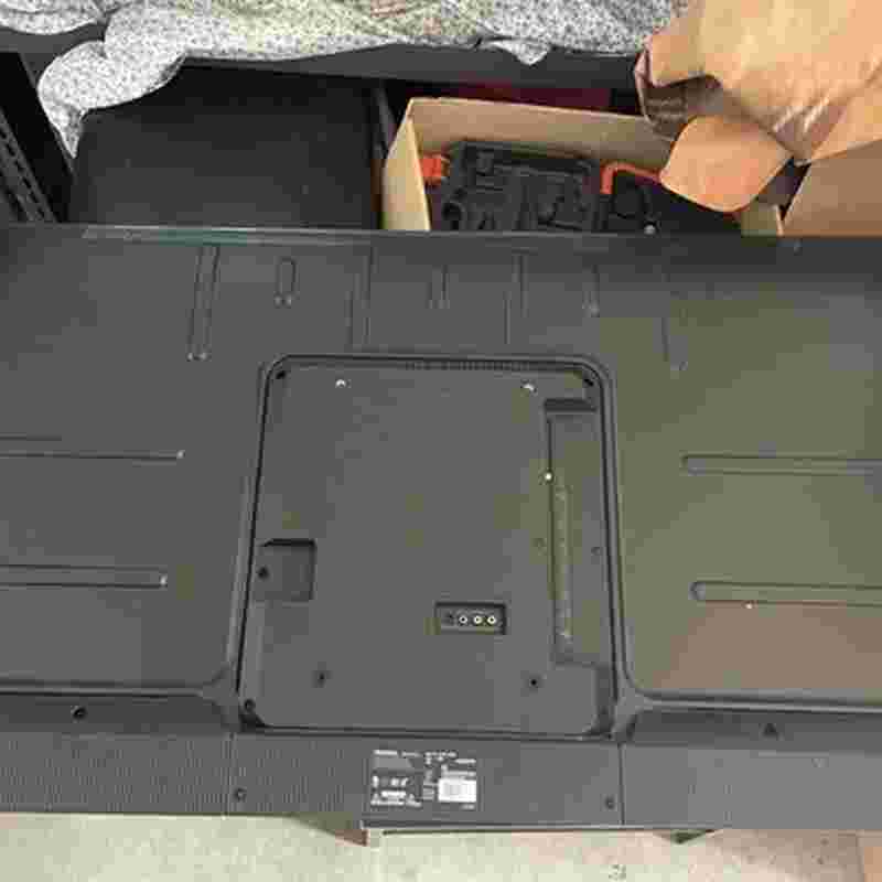 Hisense 50A6G Led Tv Replacement - Back Panel Over Motherboard & I/O ...